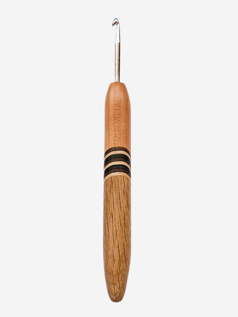 04.50mm Cherry + Green Spectraply + Elm Metal Crochet Hook (Item #26 ...